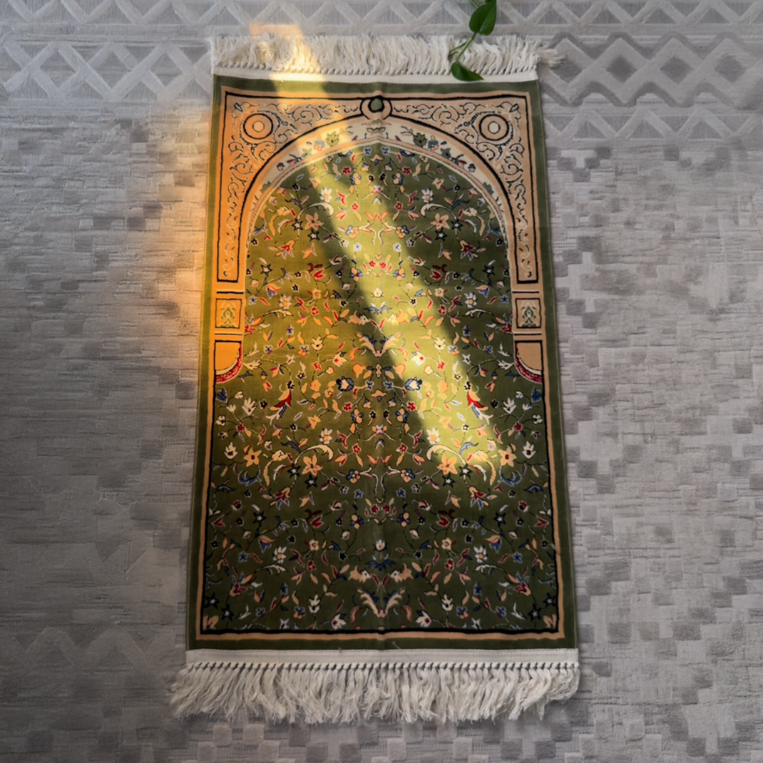 Rawdat Nusuki Prayer Mat with Handbag (L) – Nusuki SA